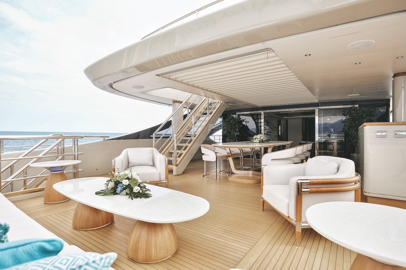 15 – Main Deck Aft Cockpit – International Yacht Brokerage